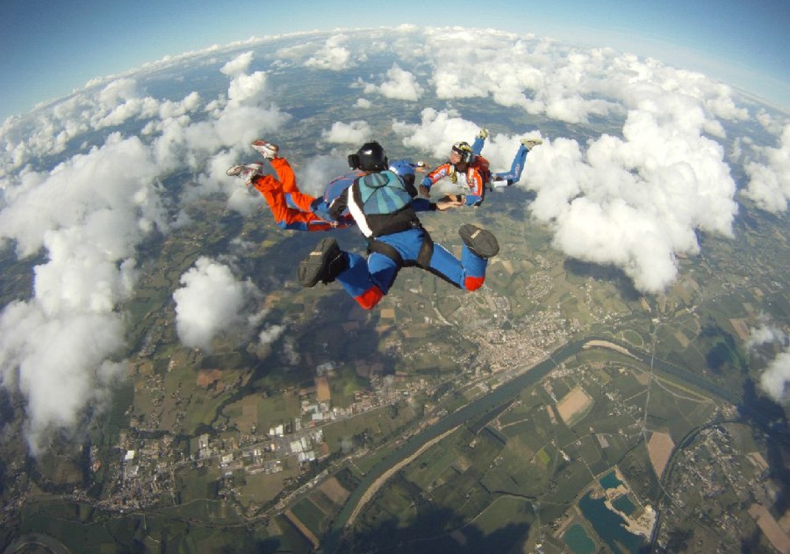 Stages de parachutisme | Espace Chute Libre